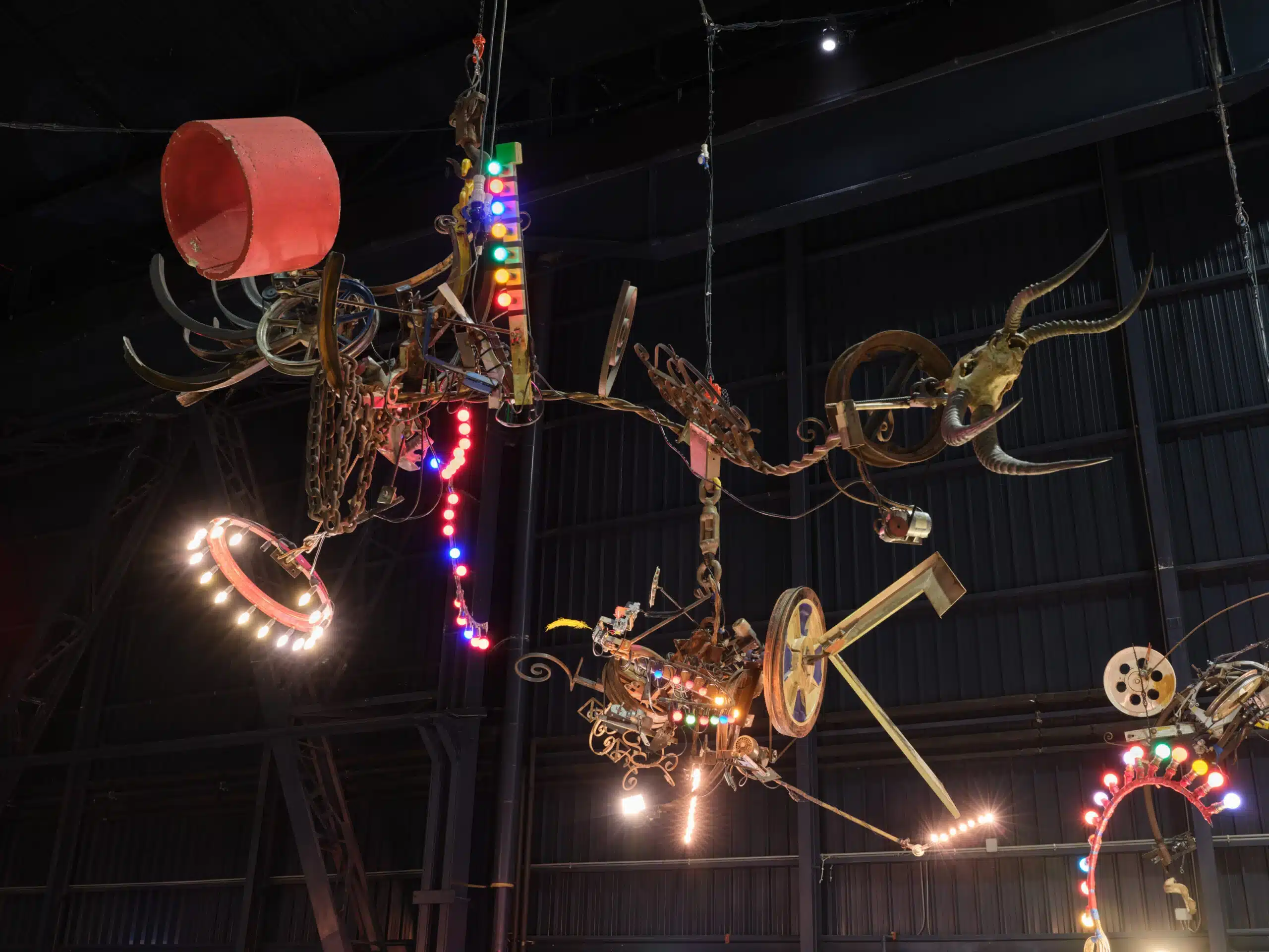 JEAN TINGUELY RITORNA ALL'HANGAR BICOCCA DI MILANO