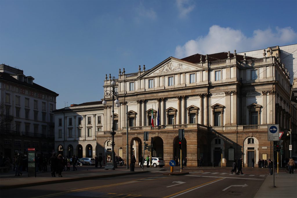 Il Teatro alla Scala di Milano cambia look